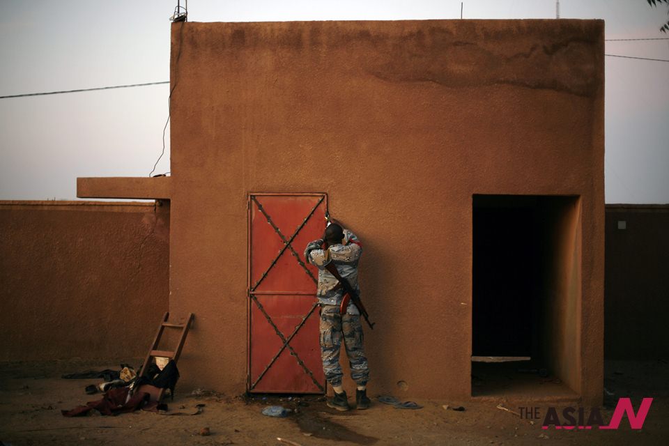 Well-armed Islamic fighters foreshadow protrated civil war in northern ...
