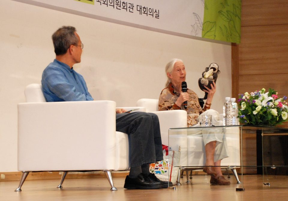 Goodall’s “Window of Time to Sustain Our Environment” – THEAsiaN